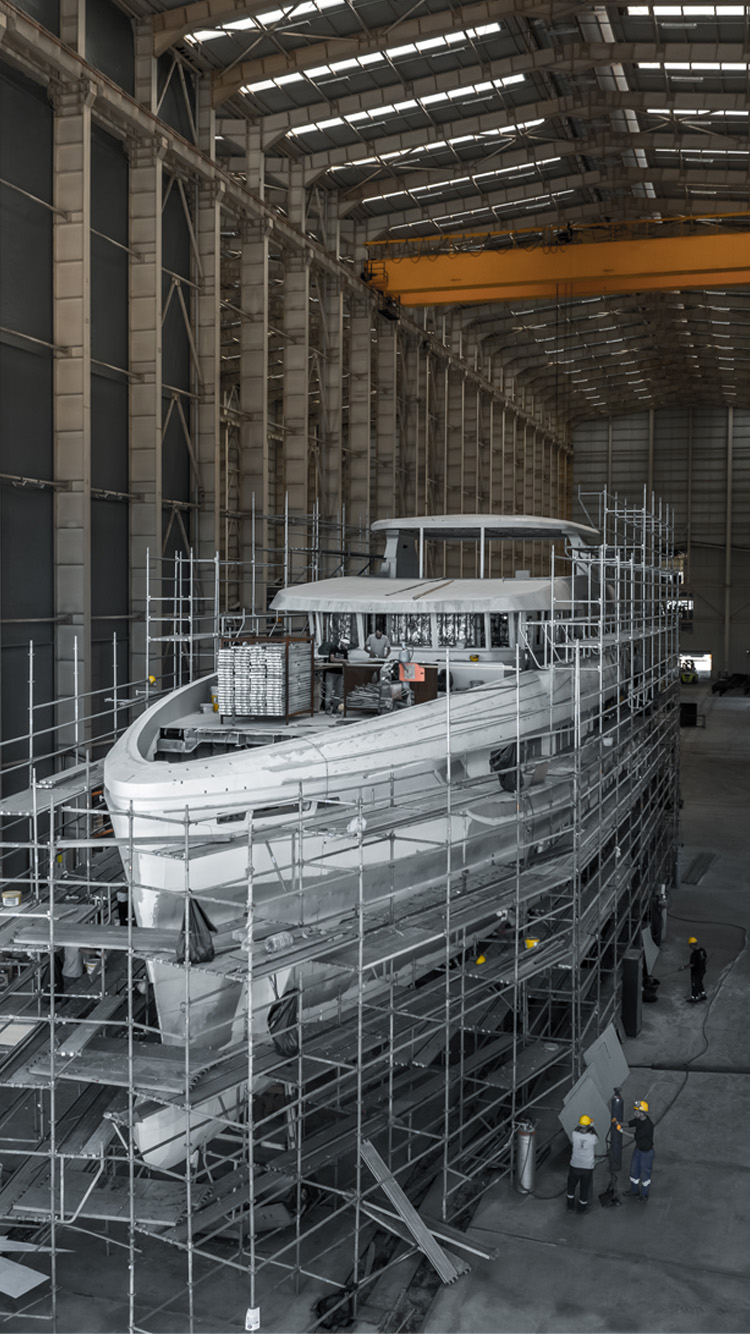 Yacht Factory: Premier Shipyard & Unmatched Service