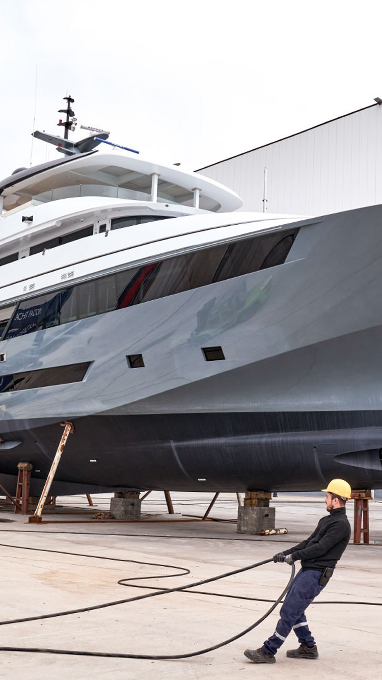 Yacht Factory: Premier Shipyard & Unmatched Service